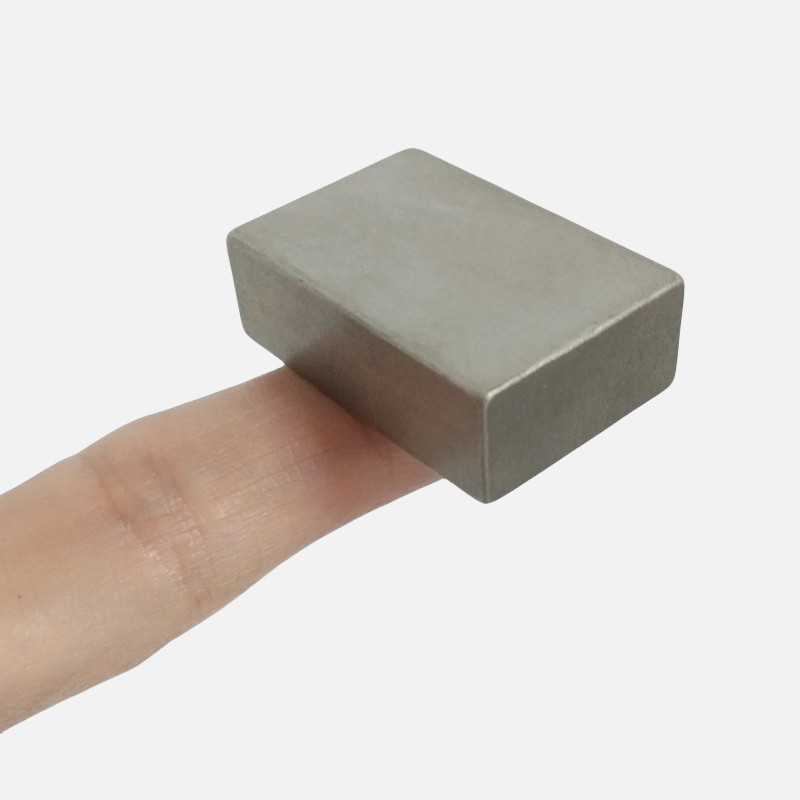 Multipolar Magnetization Rare Earth Cobalt Magnet With Brittle ...